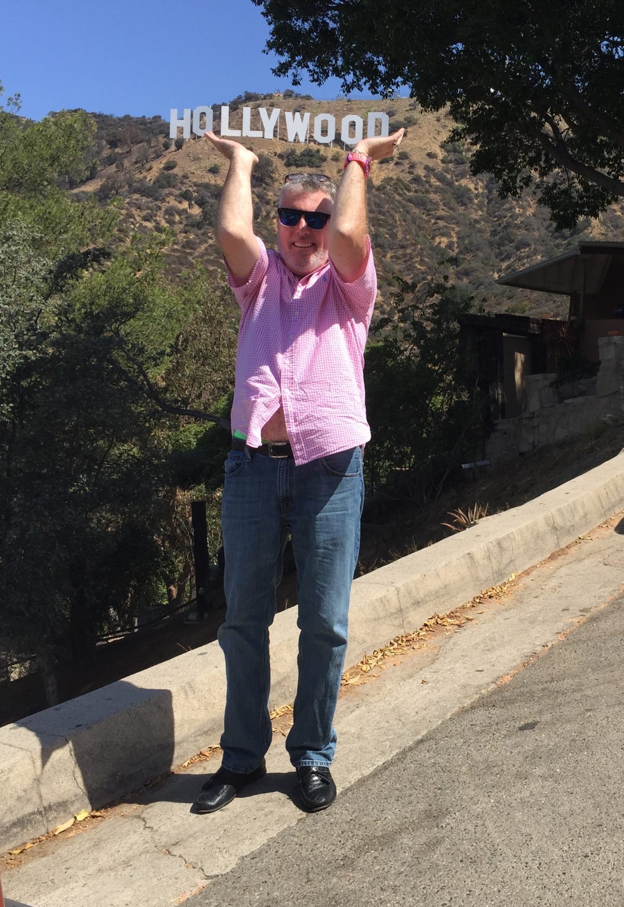 Jimmy Star Holding Up Hollywood!! – Jimmy Star's World